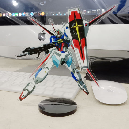 Action Figure Akrilik (15x15cm max) | Cathay Digital Printing